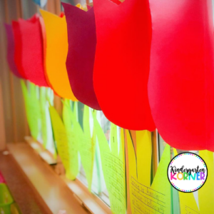 3D Tulips Craft and Bulletin Board - Kindergarten Korner - A ...